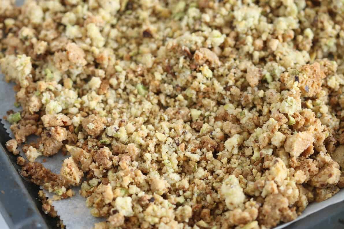 White Chocolate Mousse with Pistachio Crumble